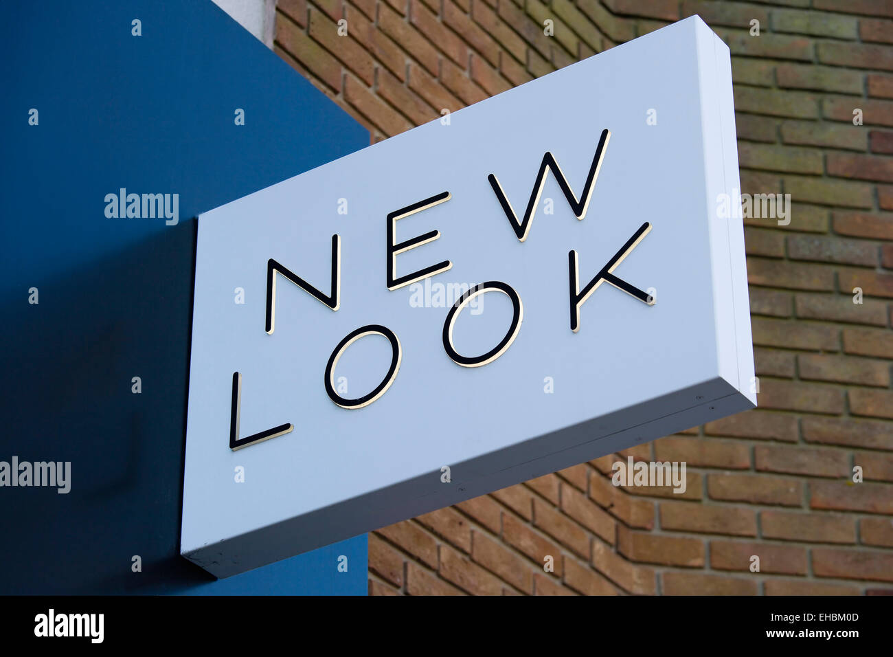 New look sign hi-res stock photography and images - Alamy