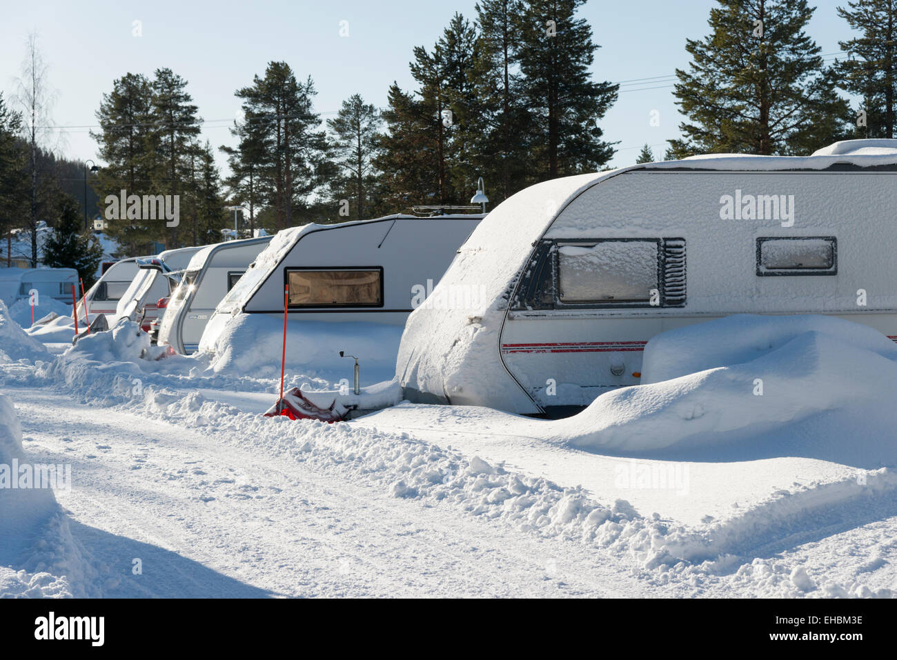 Caravans snow hi-res stock photography and images - Alamy