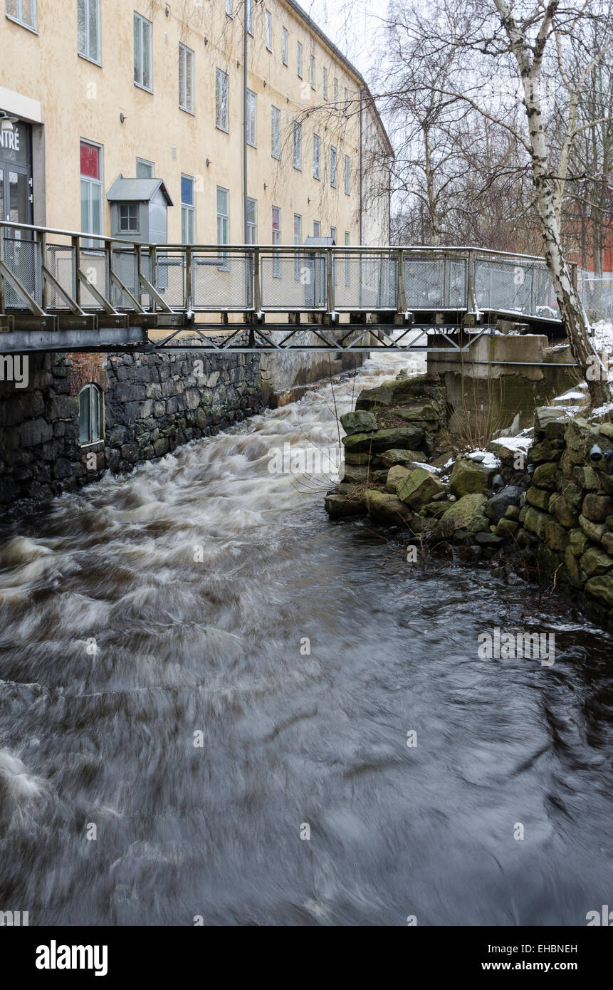 Rushing under the bridge hi-res stock photography and images - Alamy