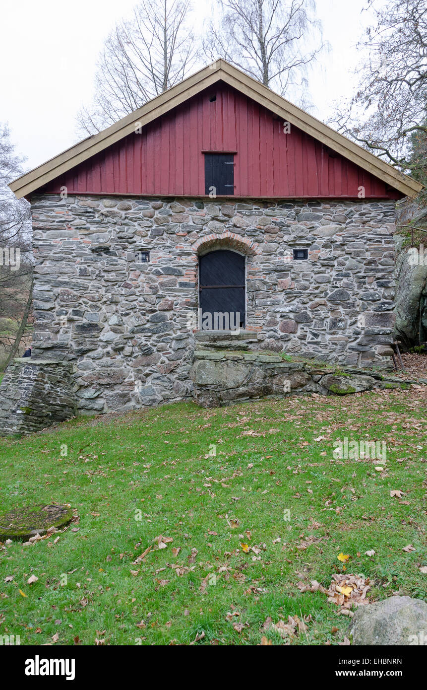 Victorian stone built house hi-res stock photography and images - Alamy