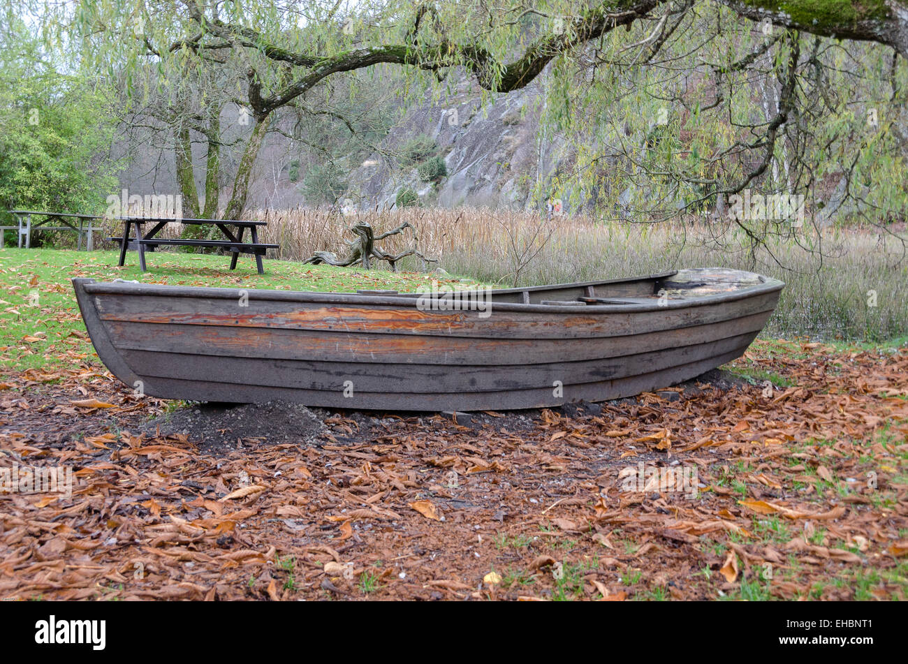 Old Rowboat Stock Photos & Old Rowboat Stock Images - Alamy