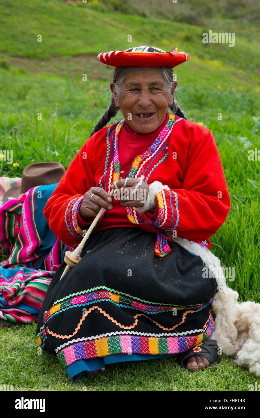 Quechua woman weaving, Inca terraces of Moray, Cusco Region, Urubamba ...