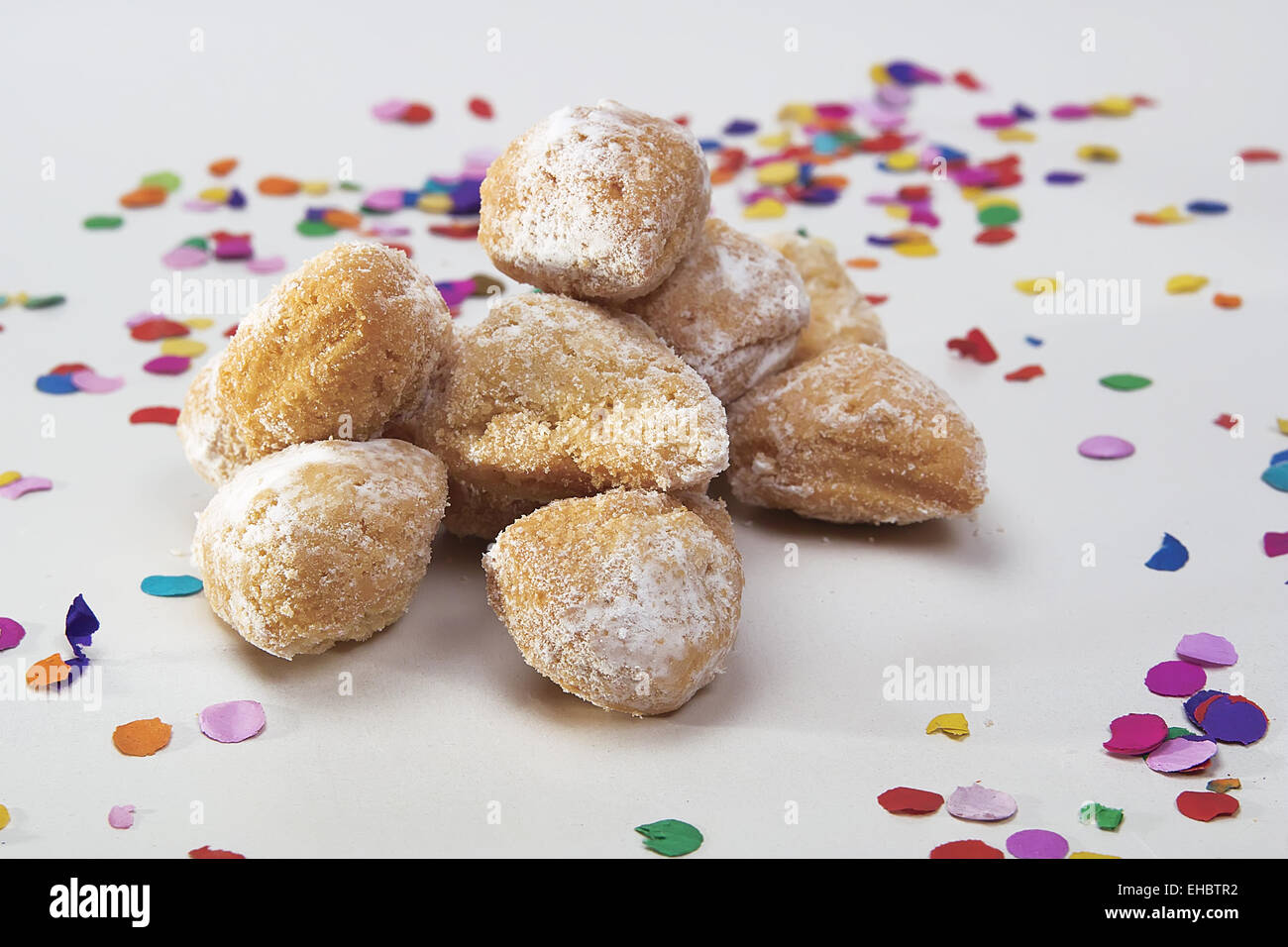 Mutzemandeln hi-res stock photography and images - Alamy