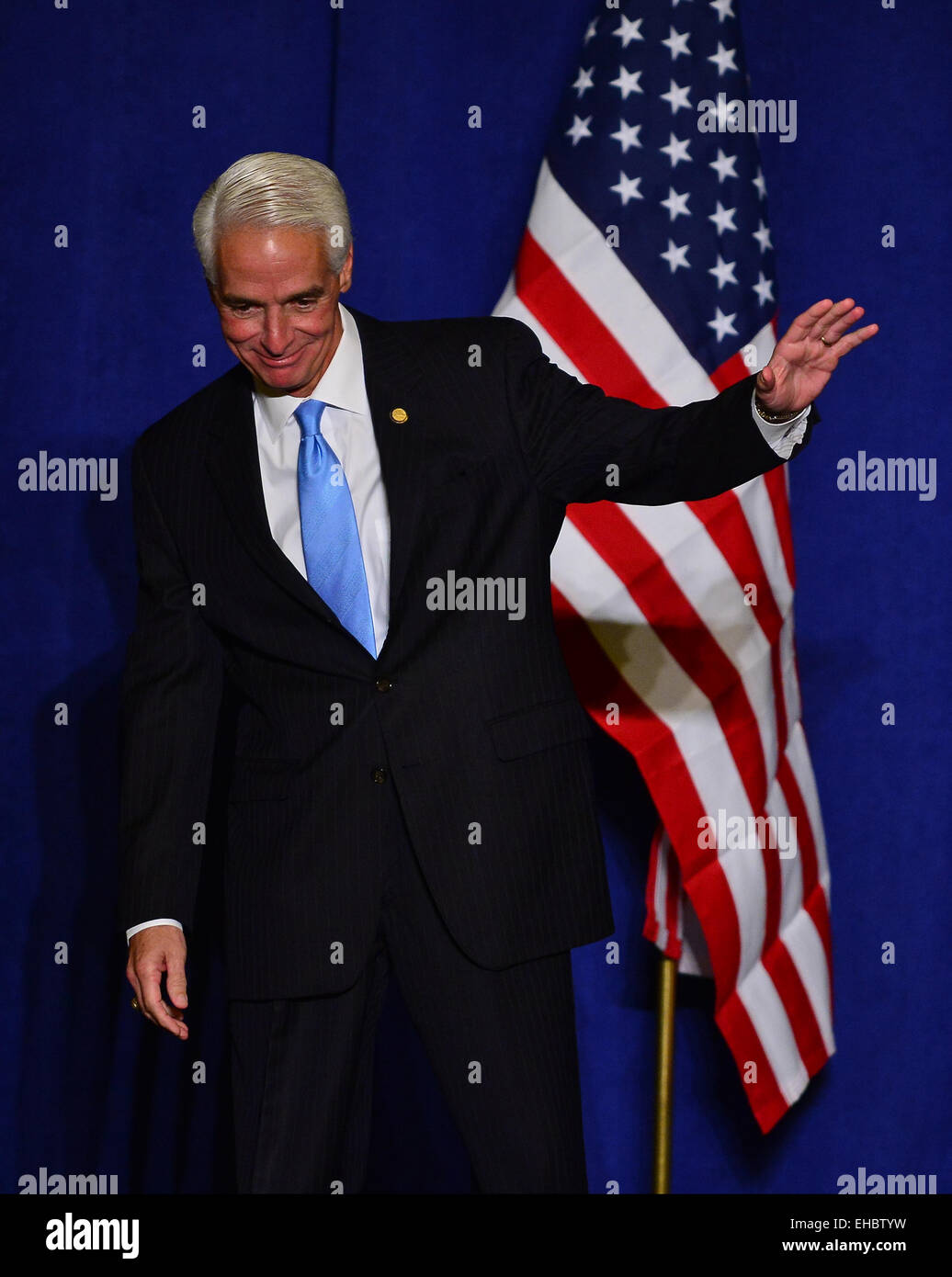 Bill Clinton speaks at a campaign rally for Florida gubernatorial ...