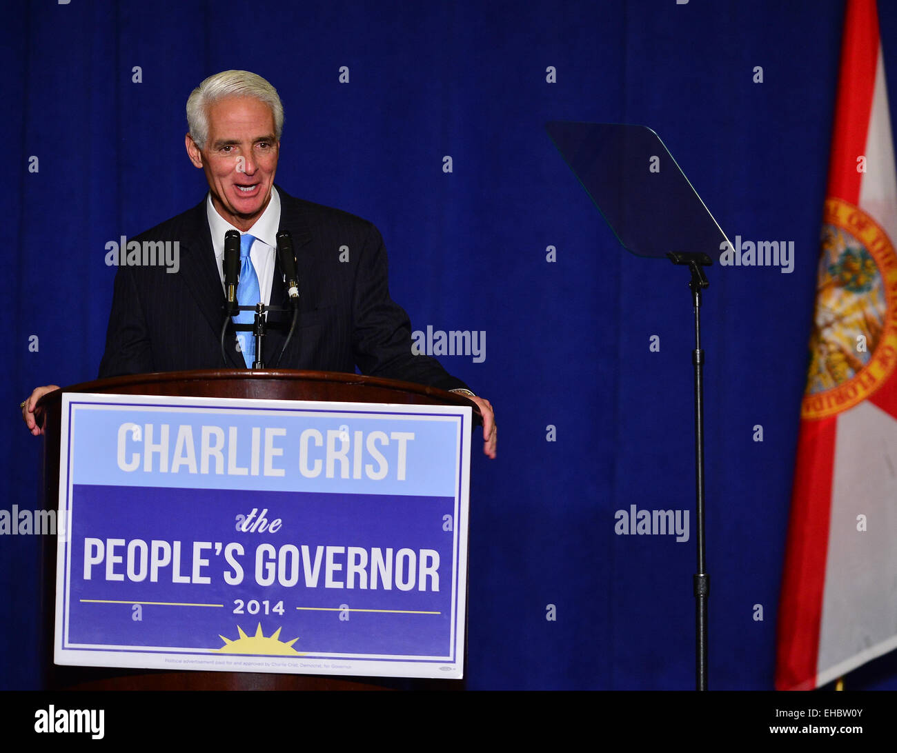 Bill Clinton speaks at a campaign rally for Florida gubernatorial ...