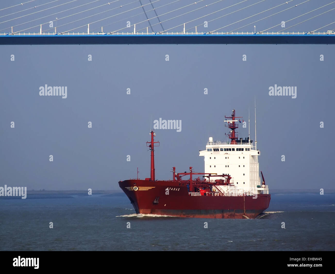 Liquid gas tanker hi-res stock photography and images - Alamy