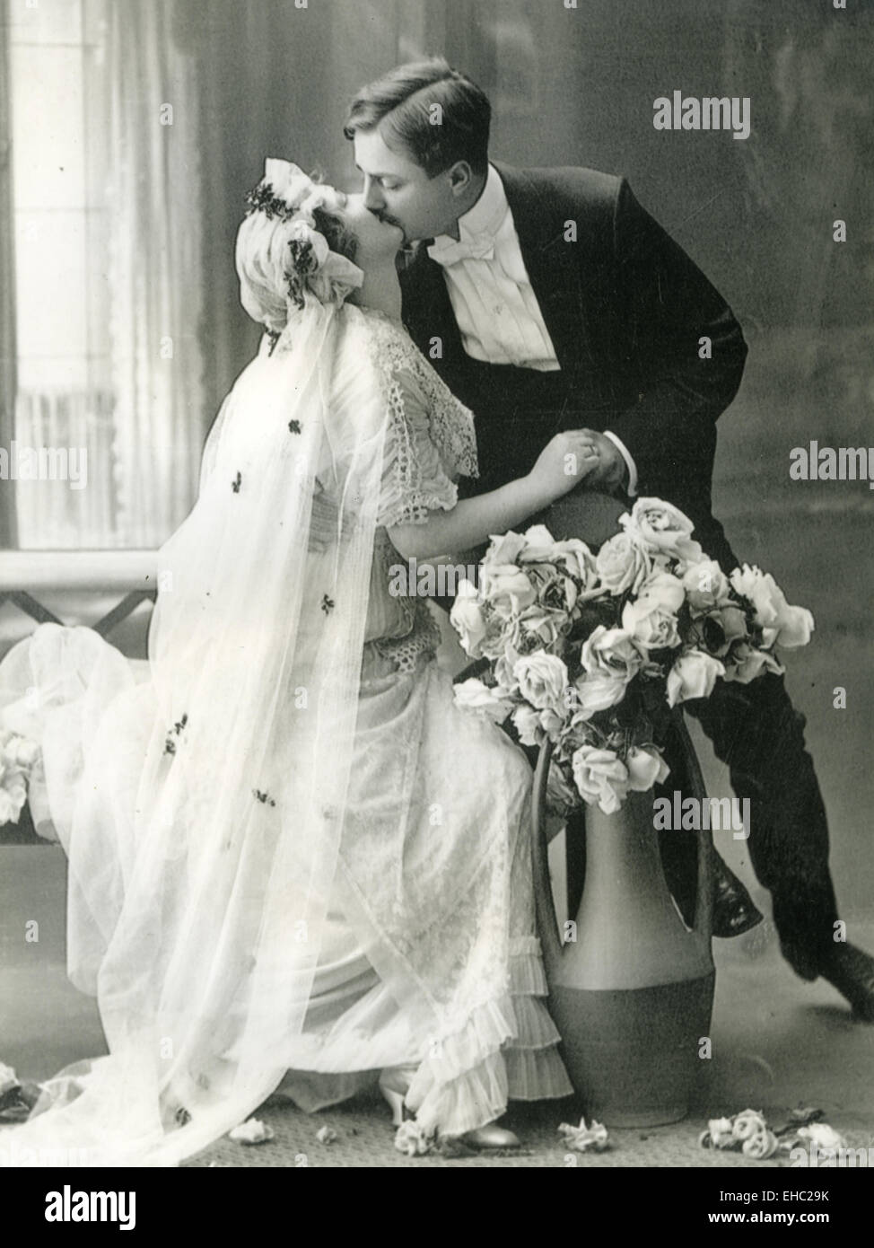 Edwardian couple hi-res stock photography and images - Alamy