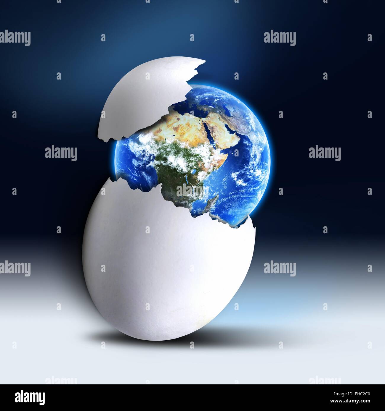 Global earth map world breaking hi-res stock photography and images - Alamy