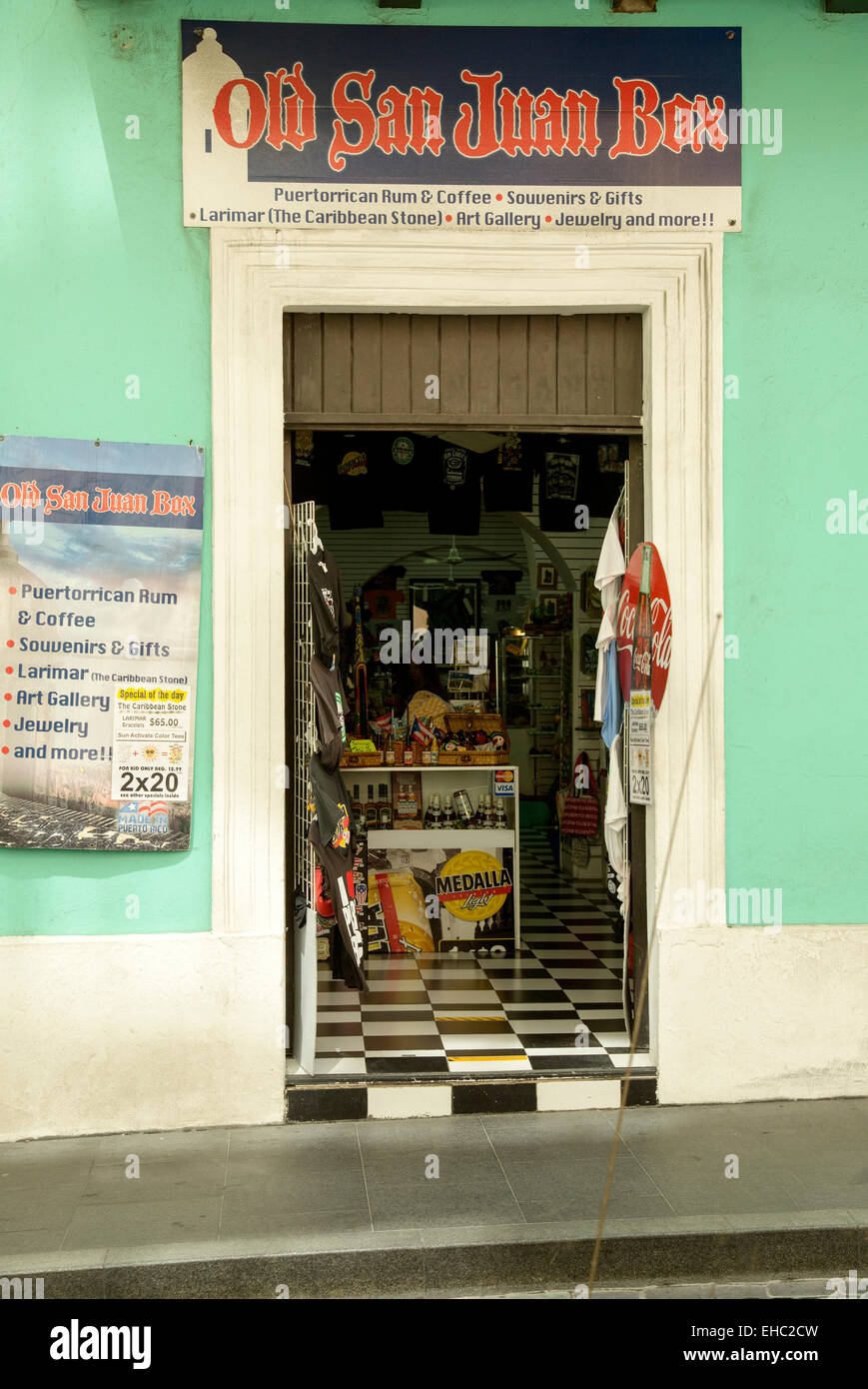 Gifts and souvenirs shop in Old Town, Puerto Rico Stock Photo - Alamy