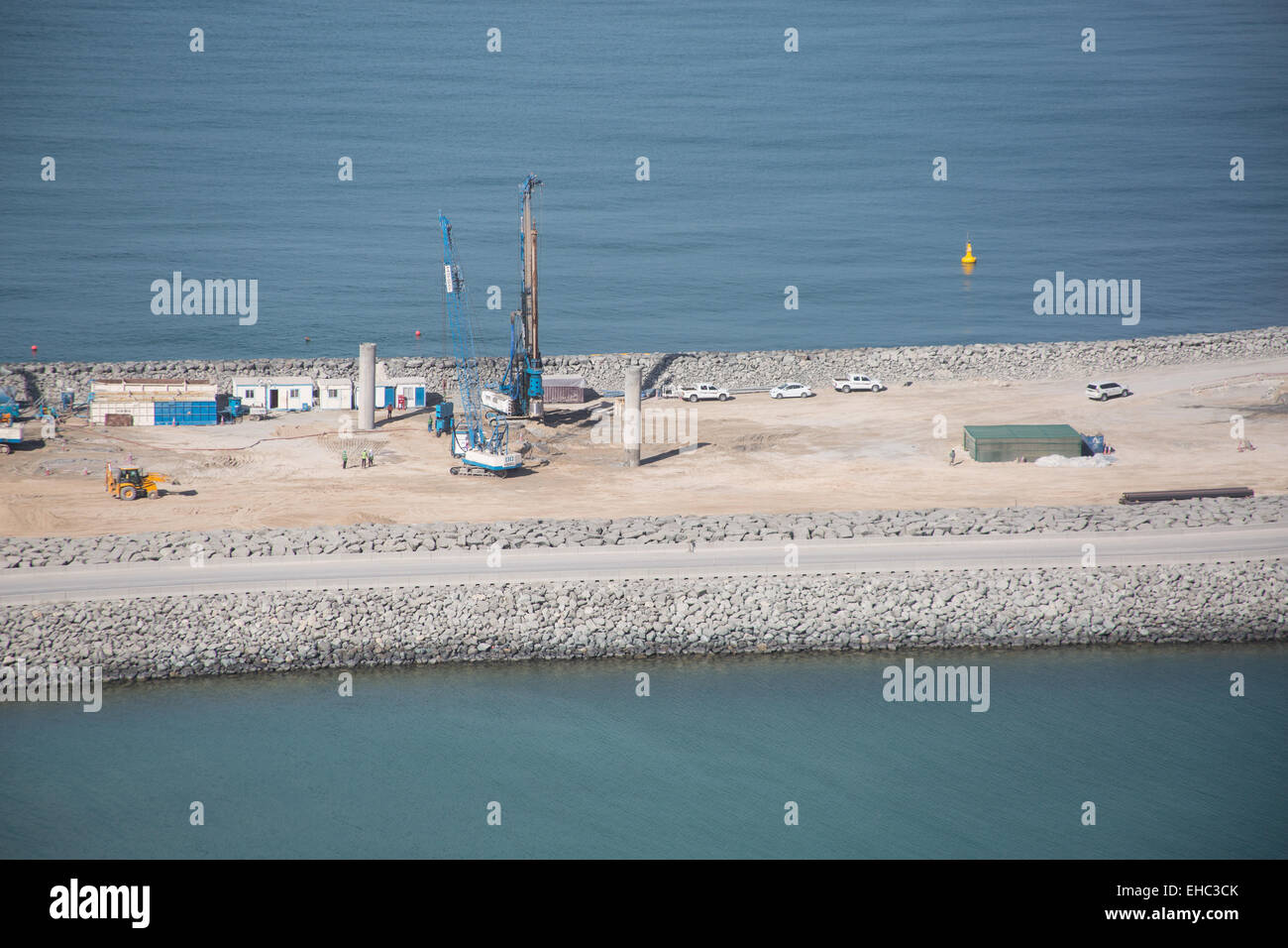 The construction dubai eye hi-res stock photography and images - Alamy