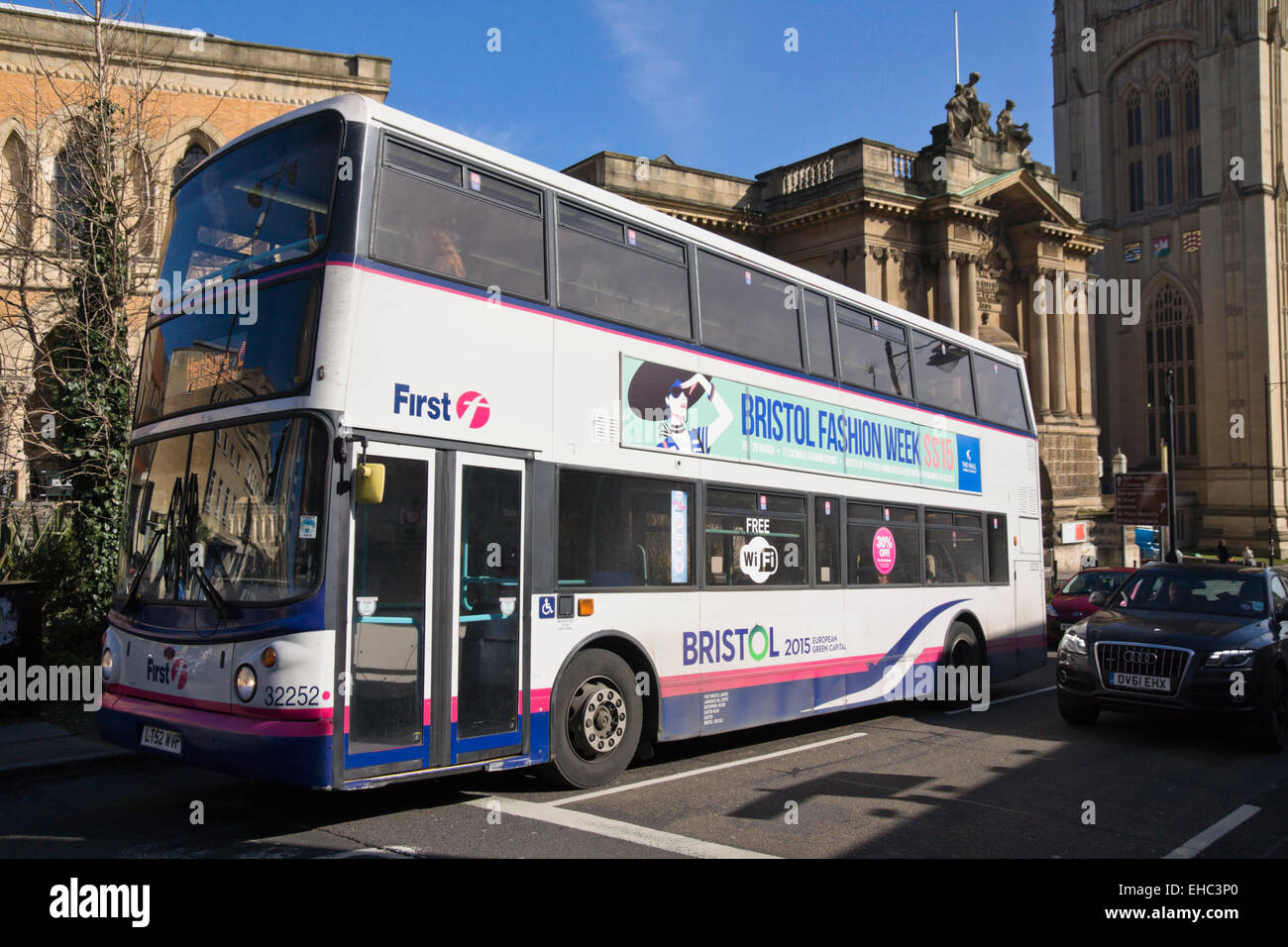 Bristol bus hi-res stock photography and images - Alamy
