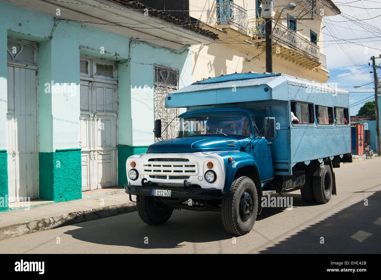 Cubans truck hi-res stock photography and images - Alamy