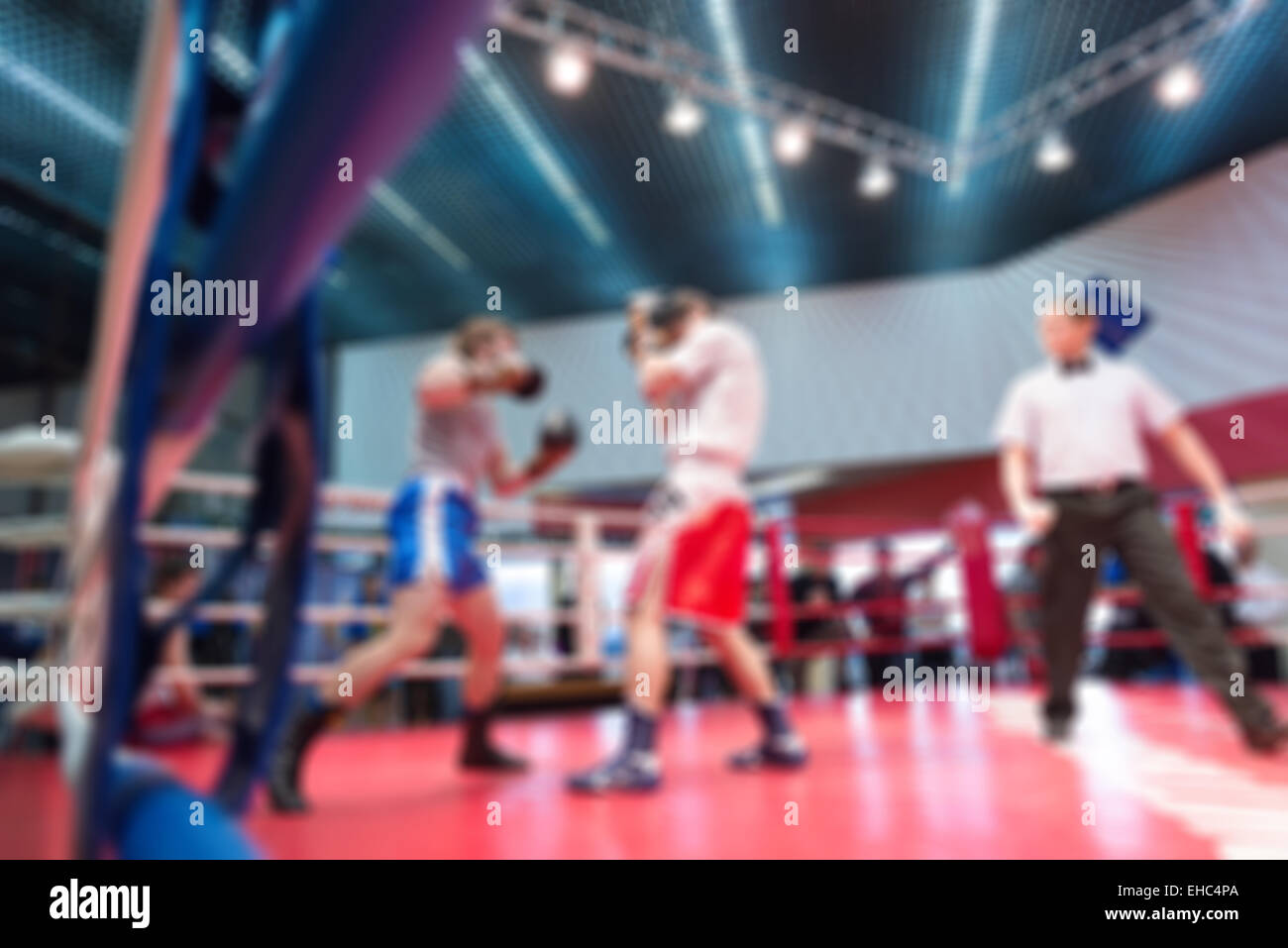 Thai boxing match hi-res stock photography and images - Alamy