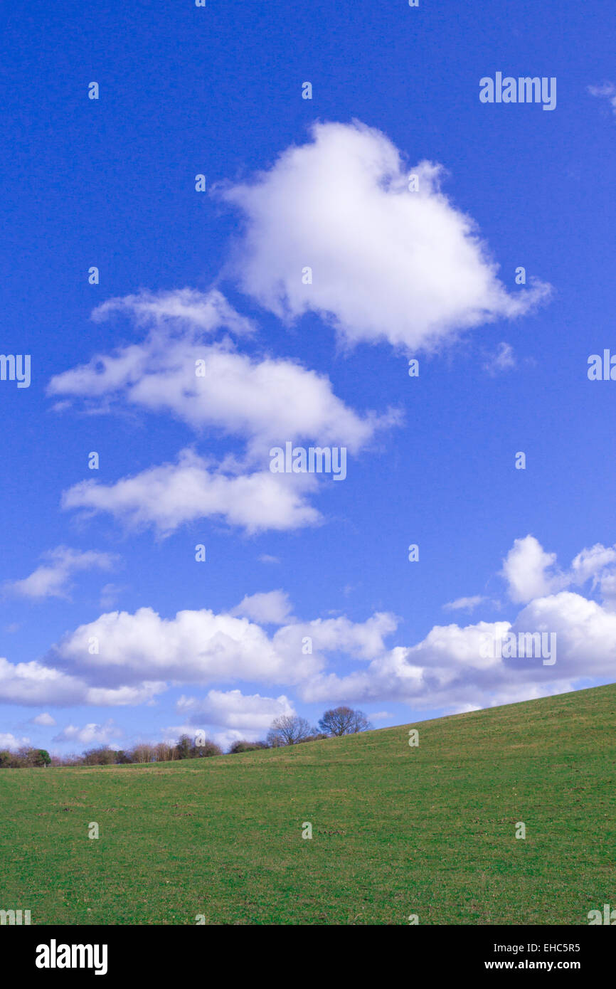 Clouds types uk hi-res stock photography and images - Alamy