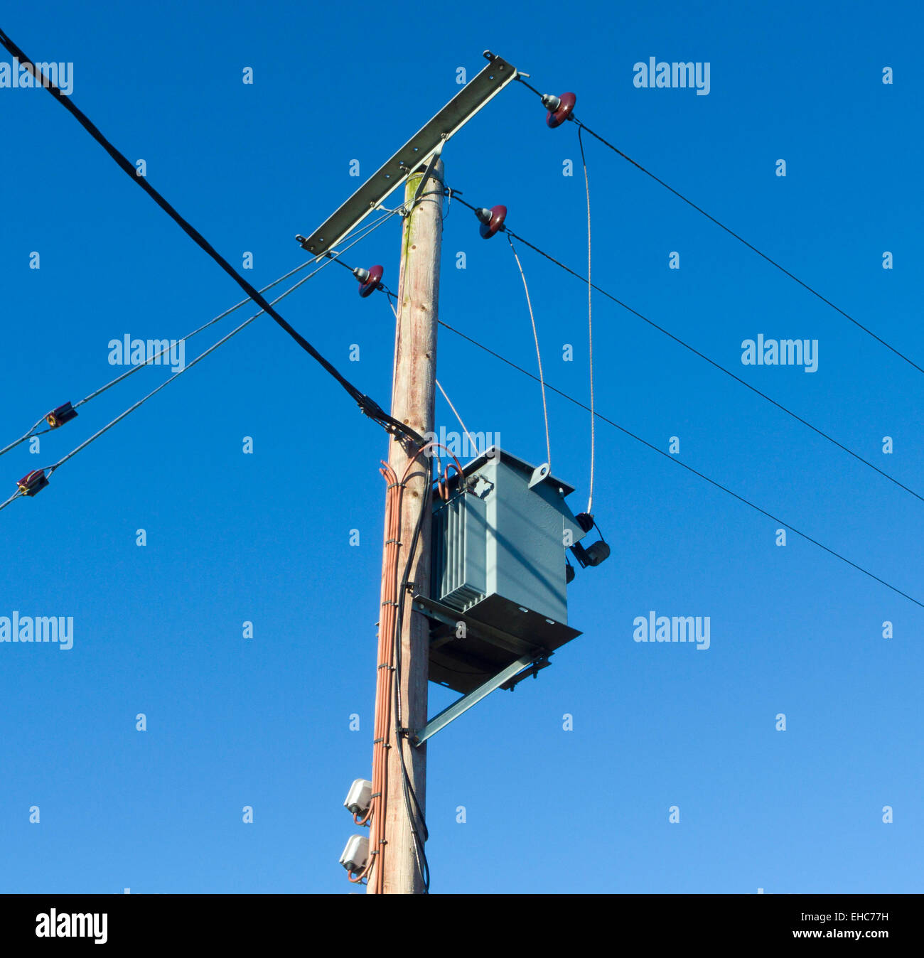 Pole mounted transformer High Resolution Stock Photography and Images ...