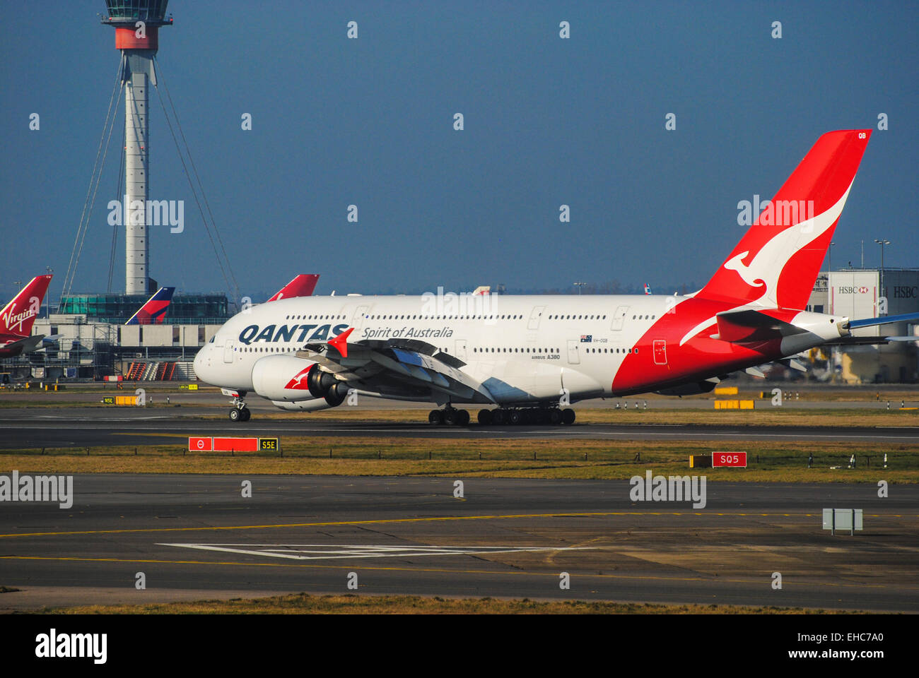Qantas Airline jet plane Stock Photo - Alamy