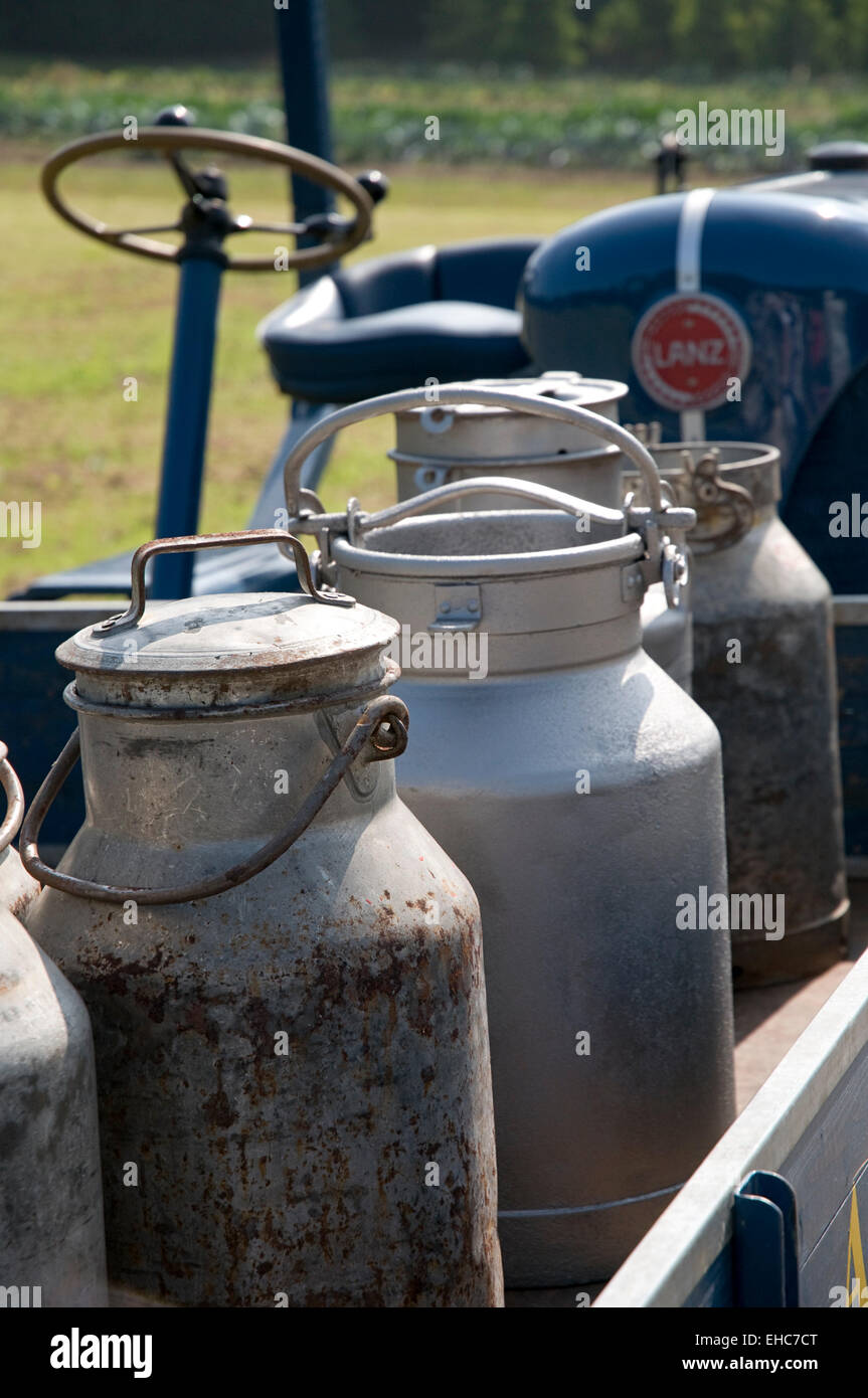 Old farm milk container hi-res stock photography and images - Alamy