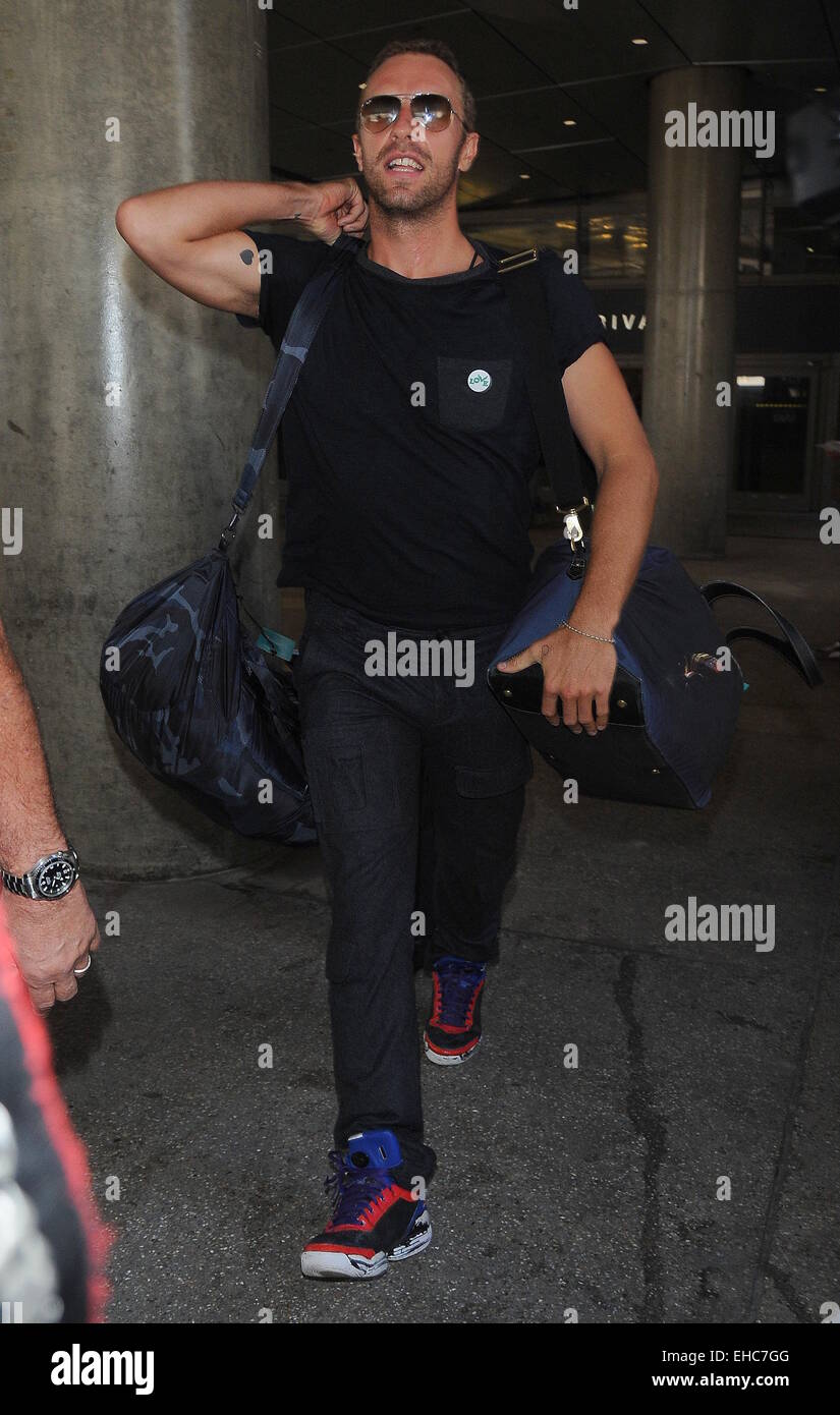 Chris martin and gwyneth paltrow hi-res stock photography and images ...