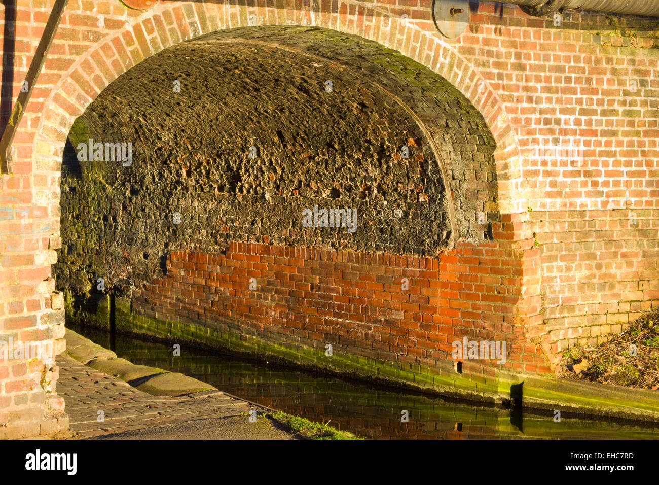 Dadford's Bridge, Stourbridge Canal, Wordsley, West Midlands, England ...