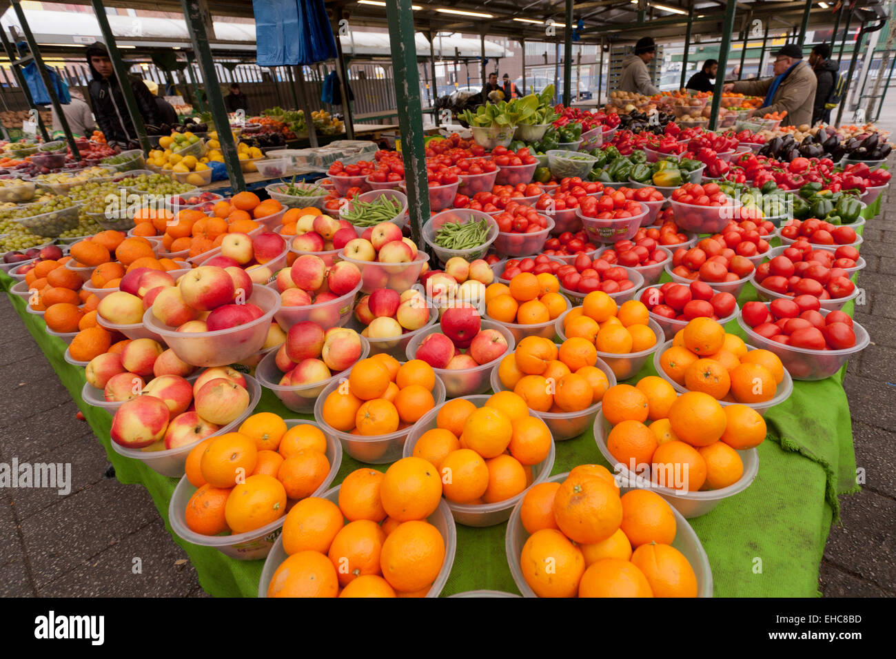 Stall with tomatoes hi-res stock photography and images - Alamy