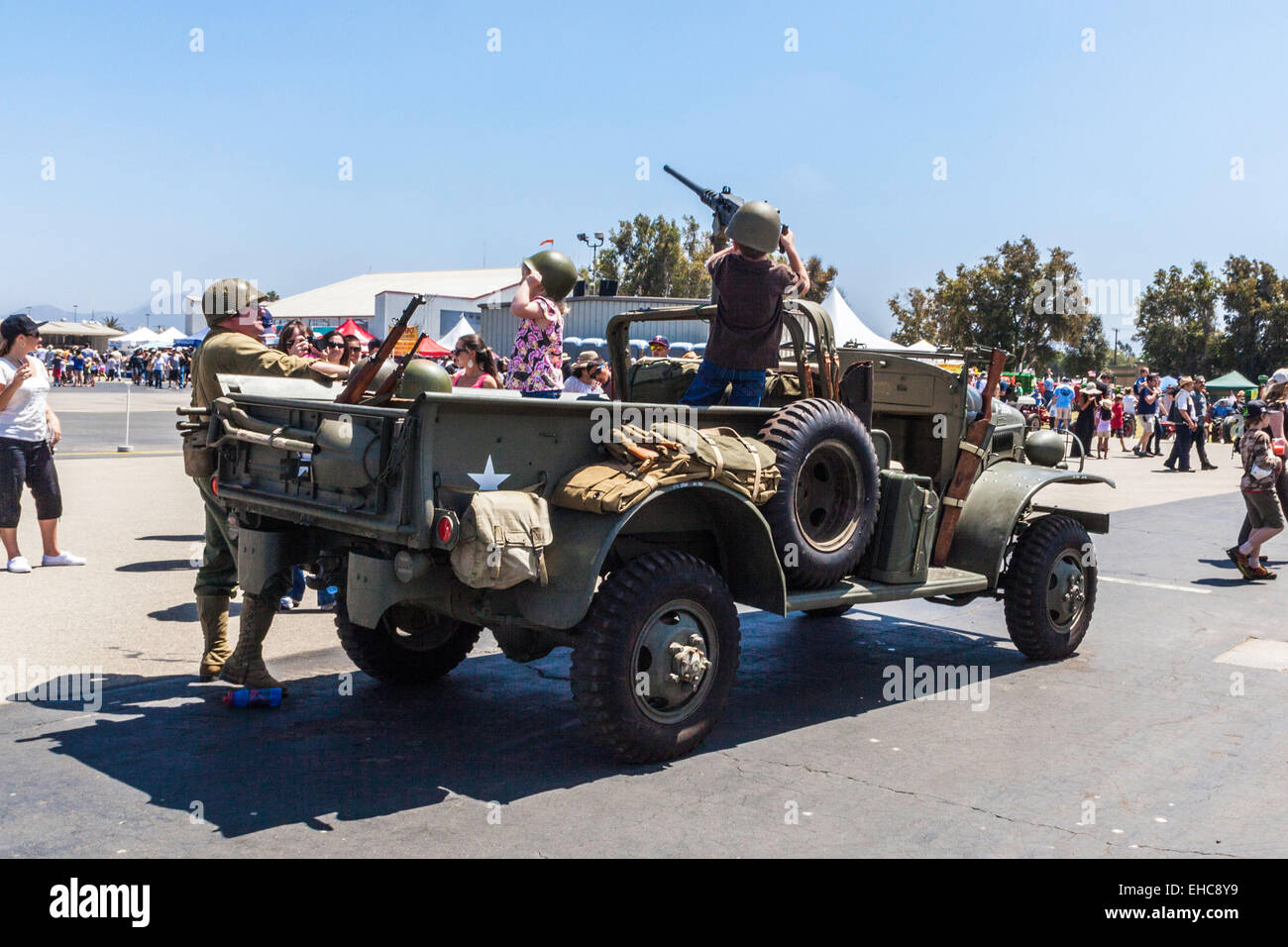 World war ii american soldiers hi-res stock photography and images - Alamy