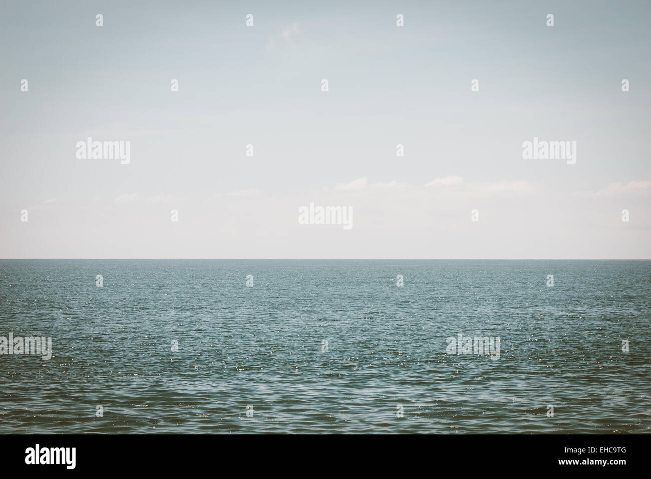 Retro summer ocean sea hi-res stock photography and images - Alamy