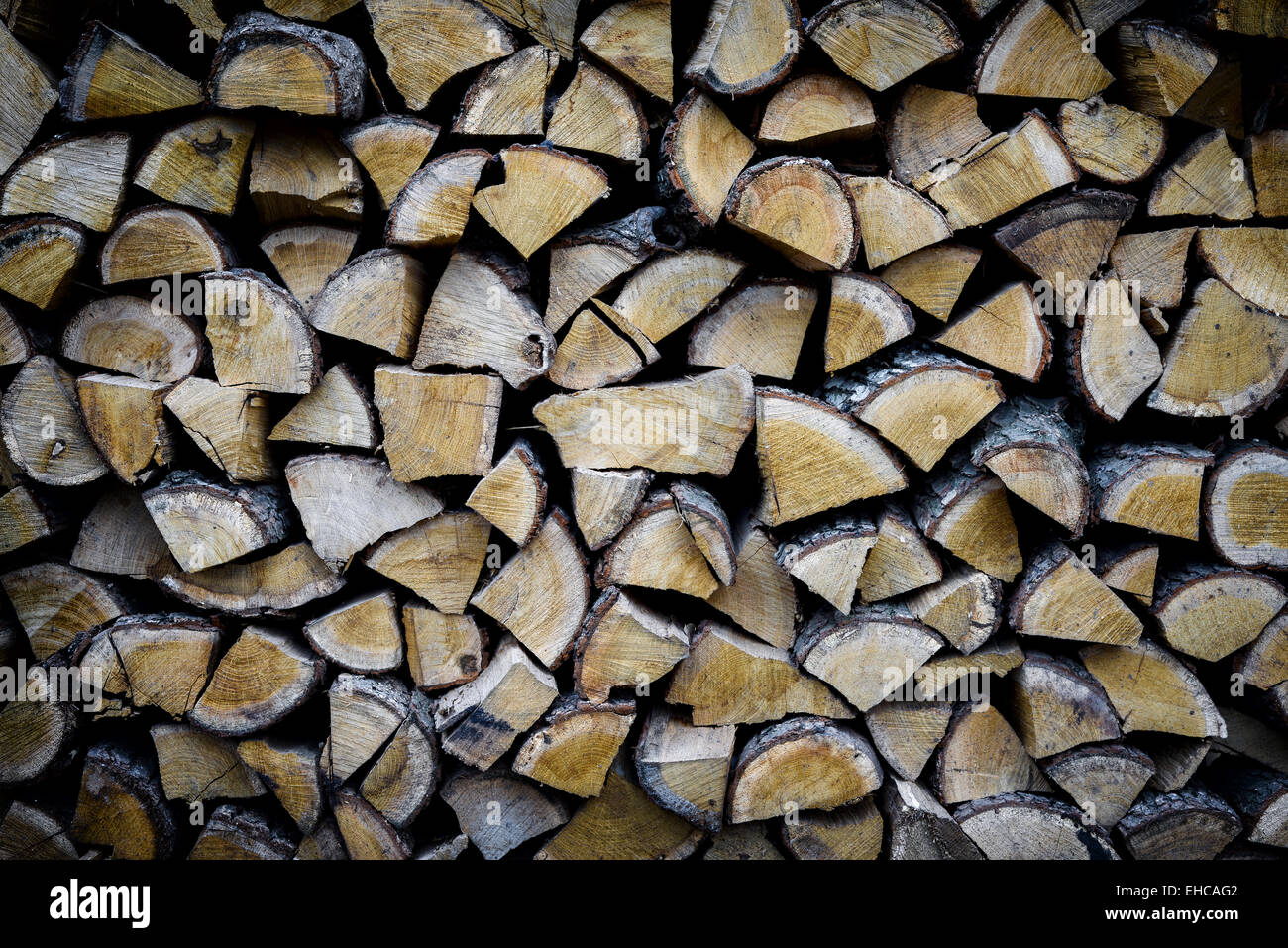 Stack of wood Stock Photo - Alamy