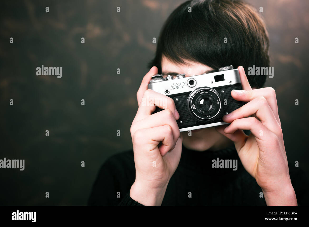 Teenager film camera hi-res stock photography and images - Alamy
