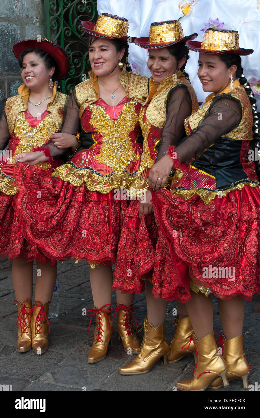 Traditional gold inca hi-res stock photography and images - Alamy