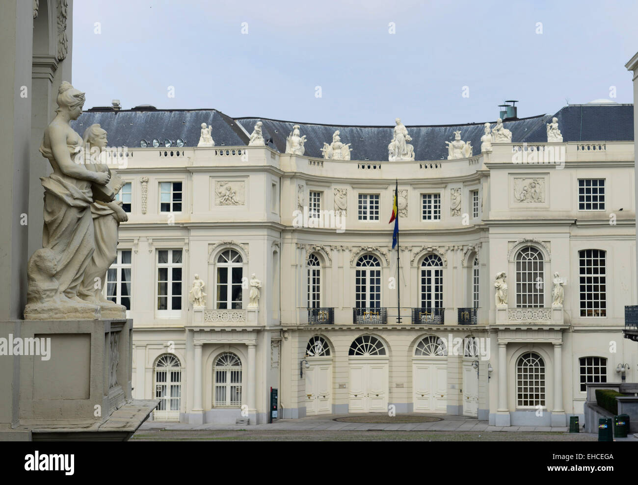Bruxelles architecture hi-res stock photography and images - Alamy