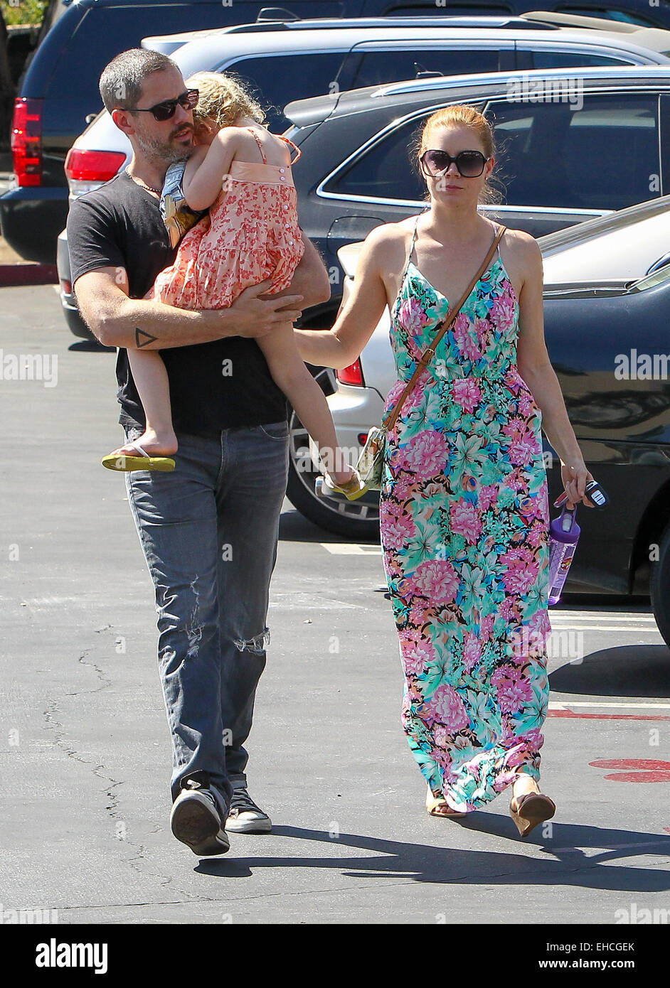 Amy Adams visits the Sherman Oaks Macy's store with husband Darren Le ...