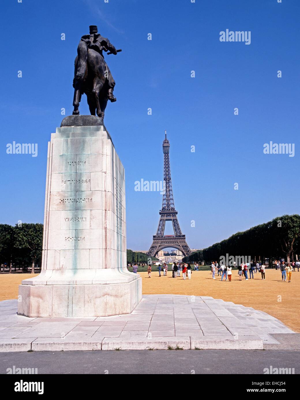 Flanders war memorial with the Eiffel tower to the rear, Paris, France ...