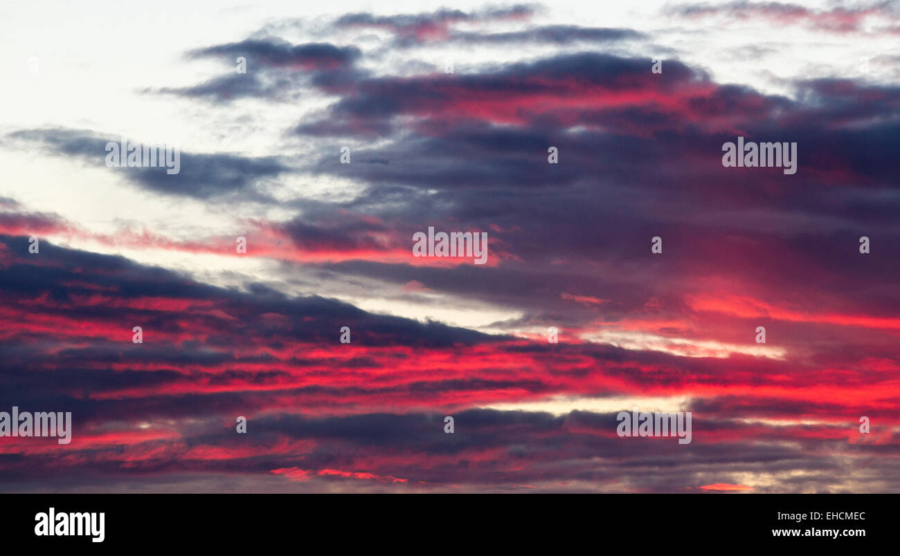 Red sky sunset hi-res stock photography and images - Alamy