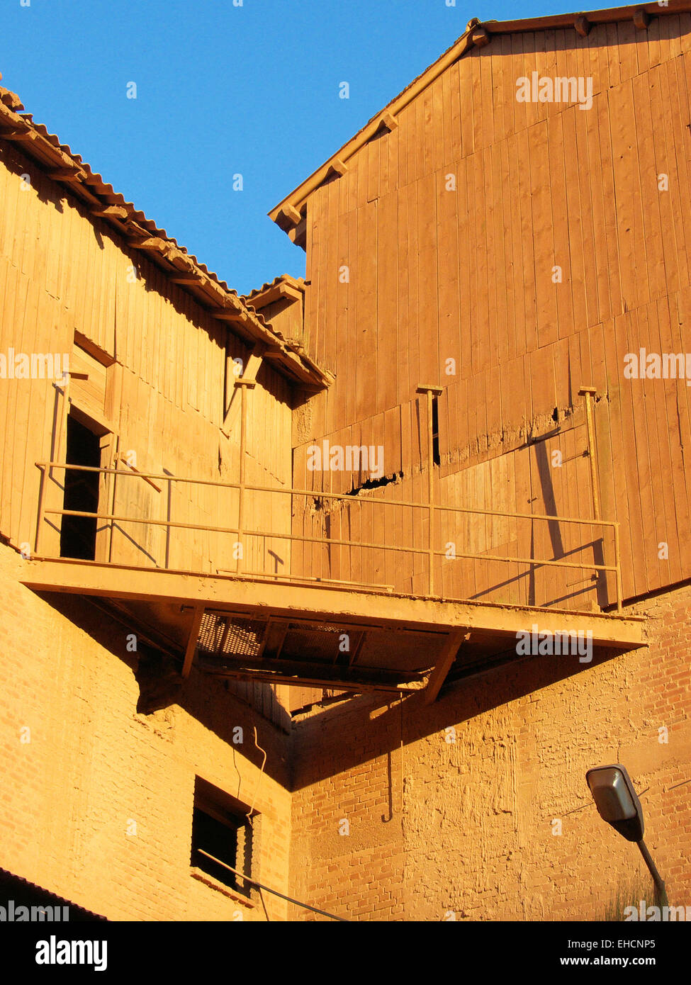 Pit roof hi-res stock photography and images - Alamy