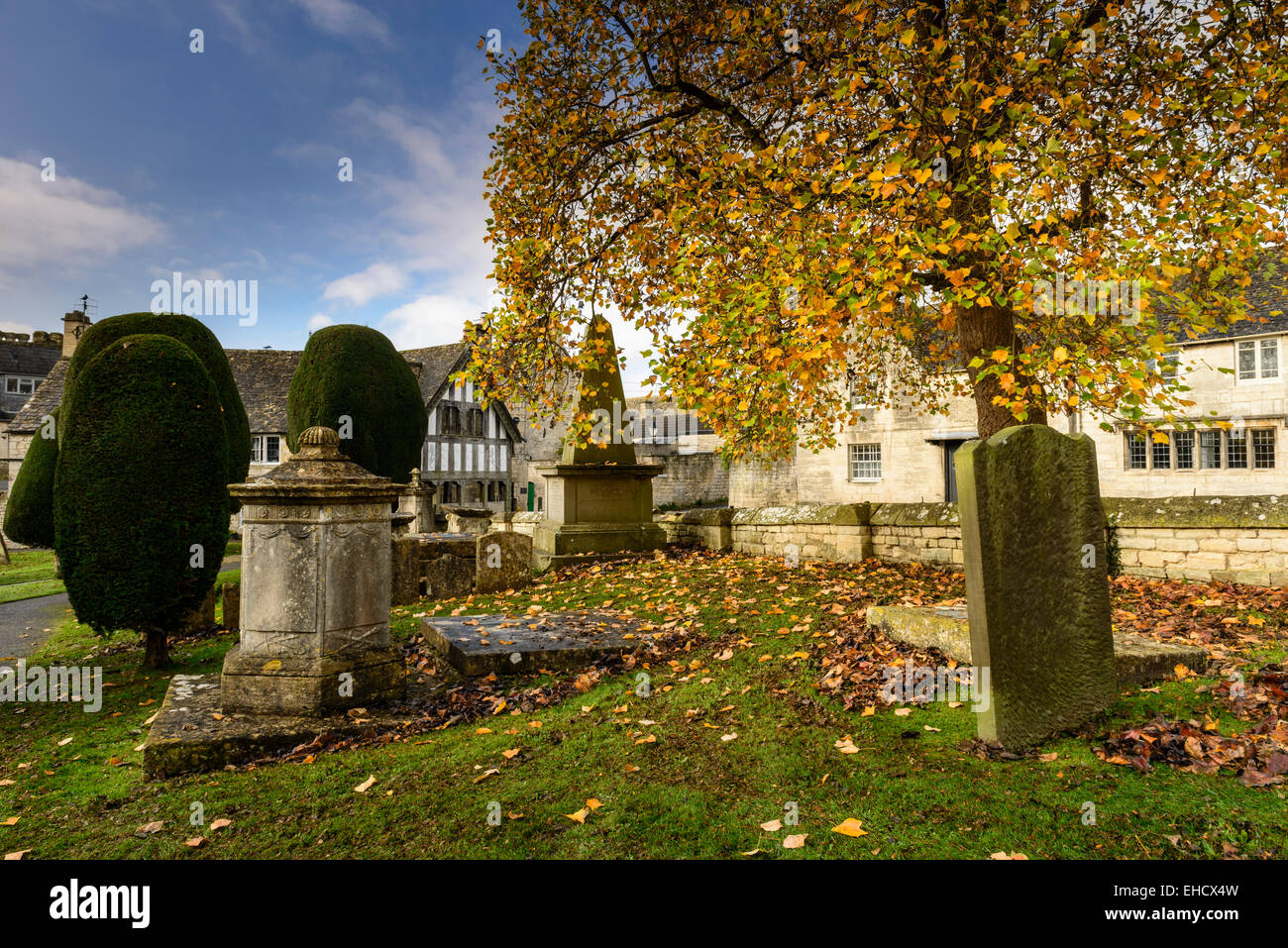 Lychgate hi-res stock photography and images - Alamy