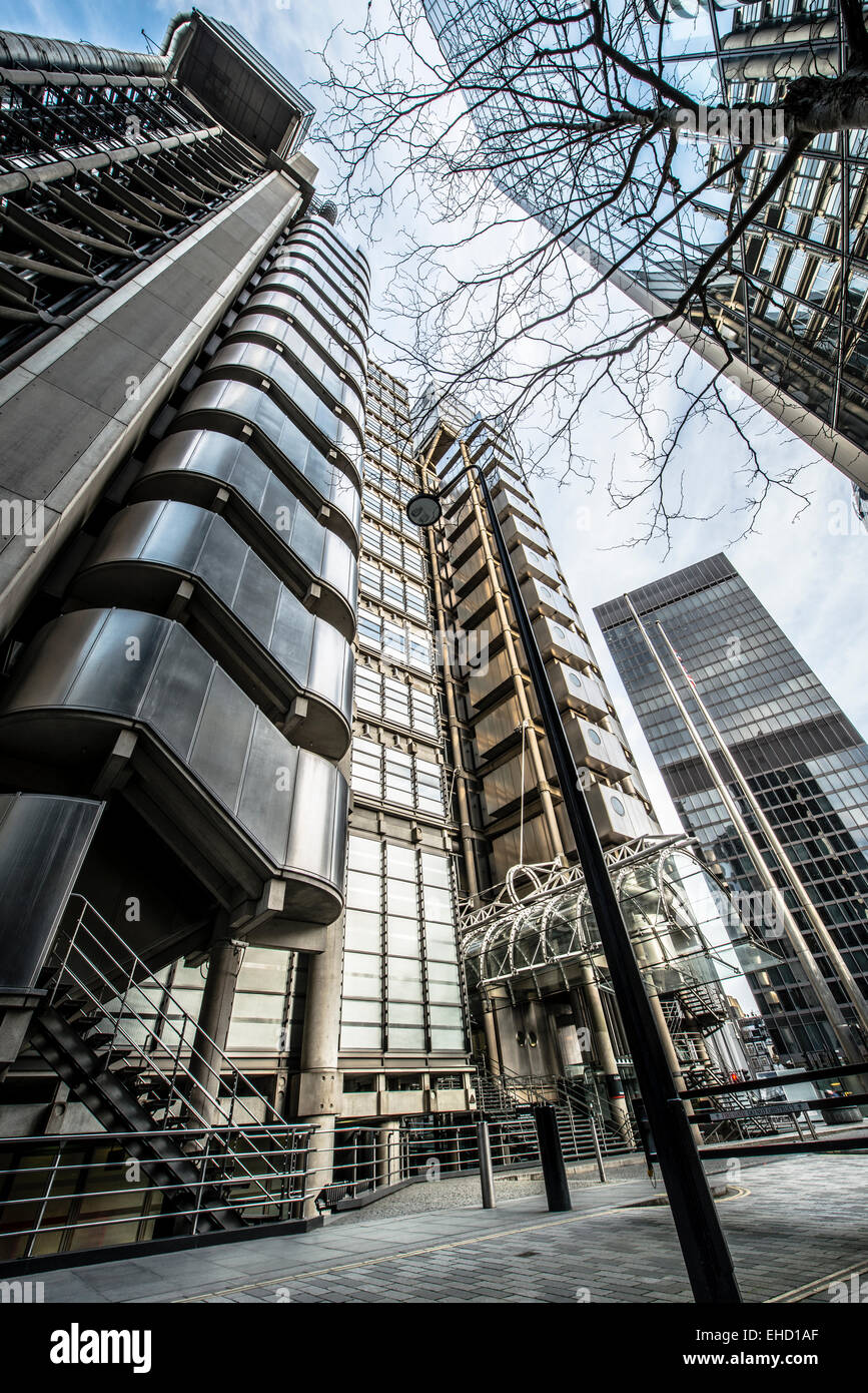 Looking up lloyds london hi-res stock photography and images - Alamy