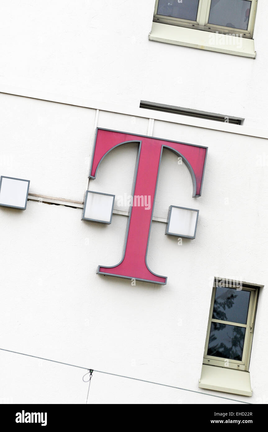 German Telekom Symbol High Resolution Stock Photography and Images - Alamy