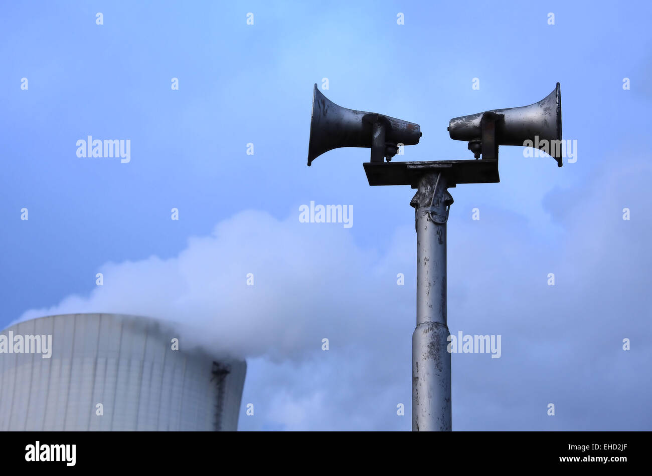 Important announcement hi-res stock photography and images - Alamy