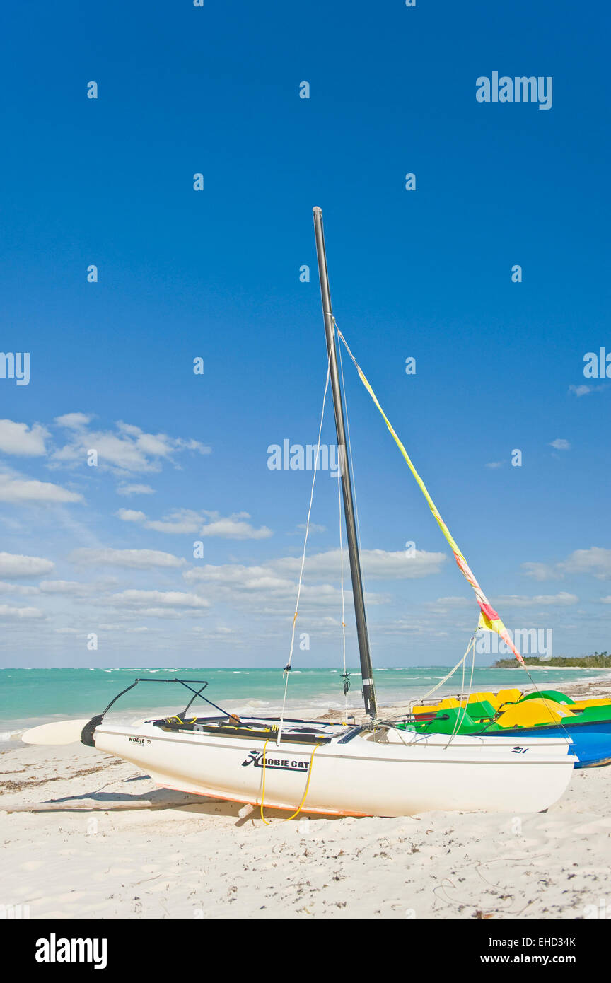 Cuban beach hi-res stock photography and images - Alamy