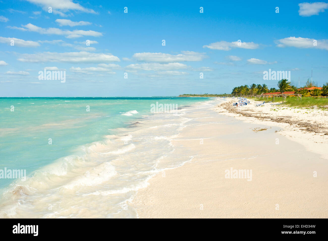 Across beach huts hi-res stock photography and images - Alamy
