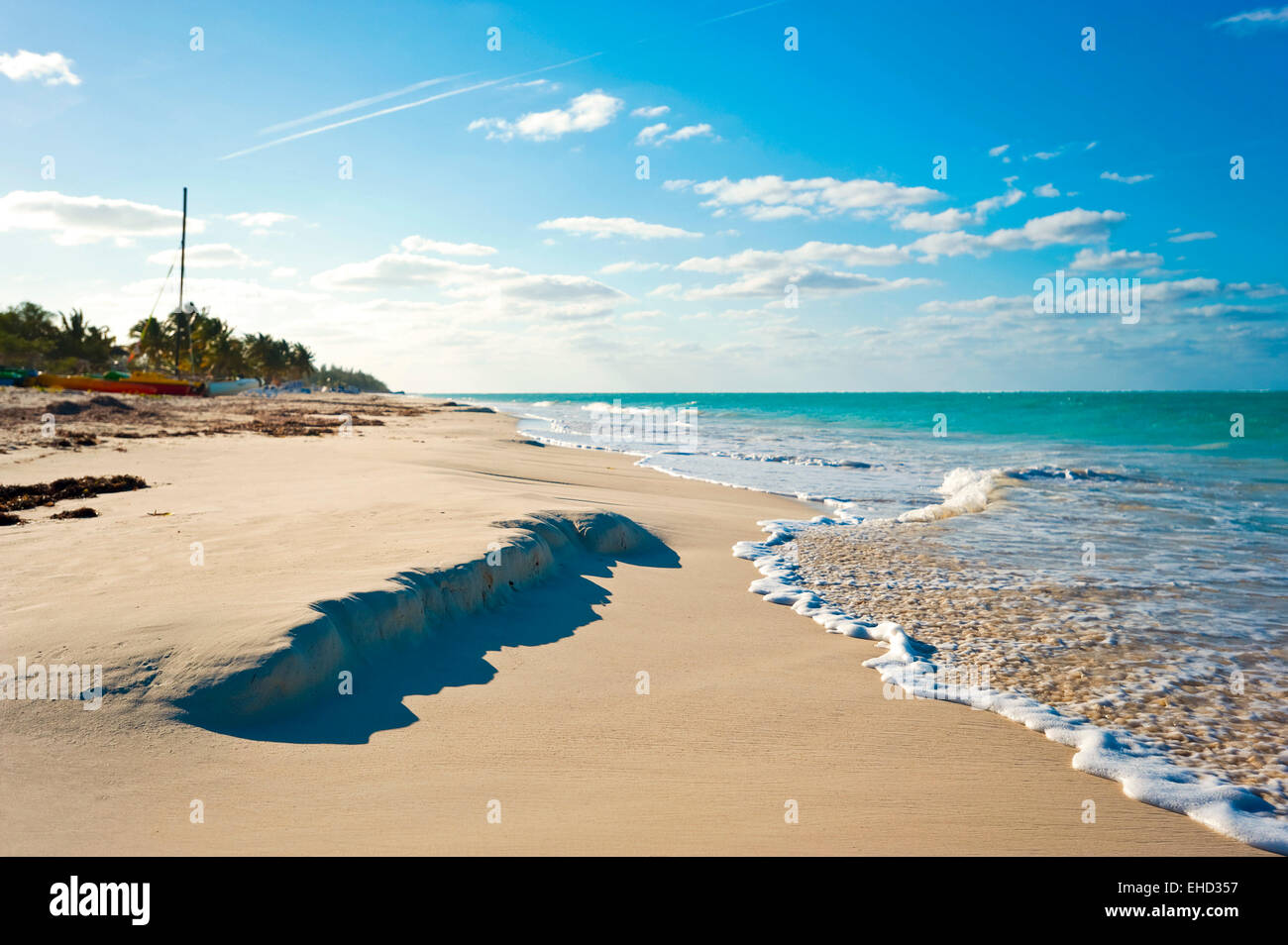 Horizontal view of an amazing Cuban beach Stock Photo - Alamy