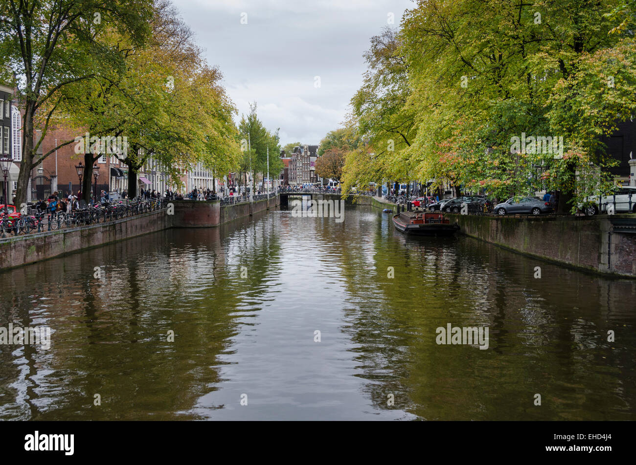 Amsterdam canal scene hi-res stock photography and images - Alamy