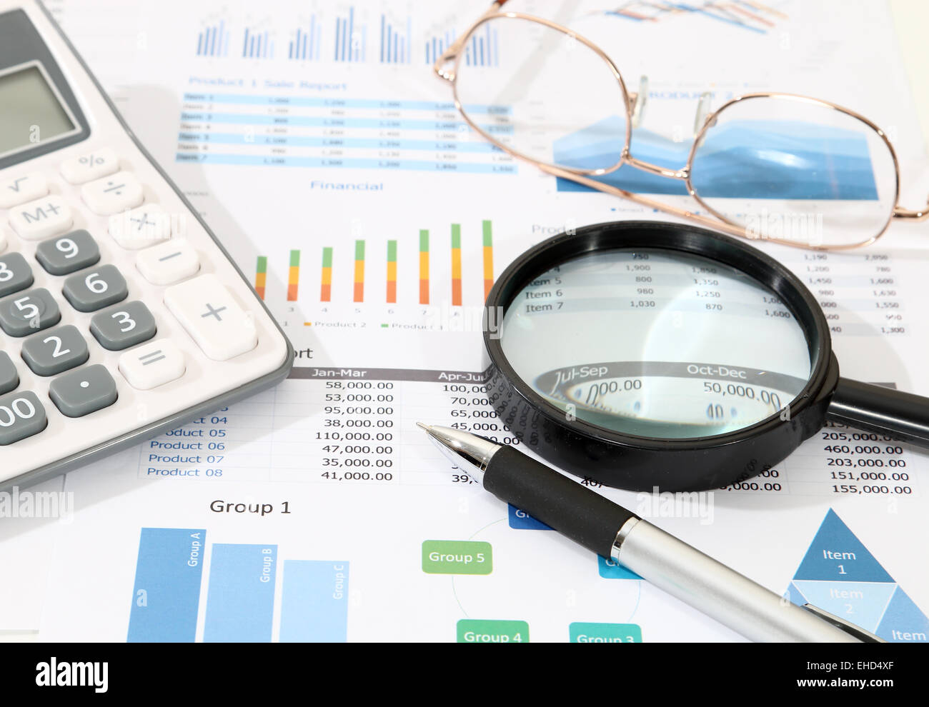 Pen magnifier hi-res stock photography and images - Alamy