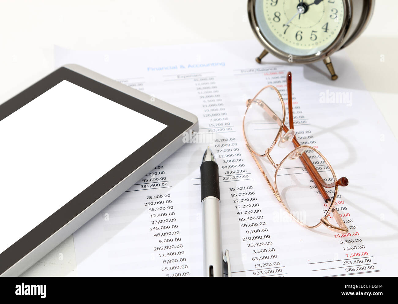 Chart clock hi-res stock photography and images - Alamy