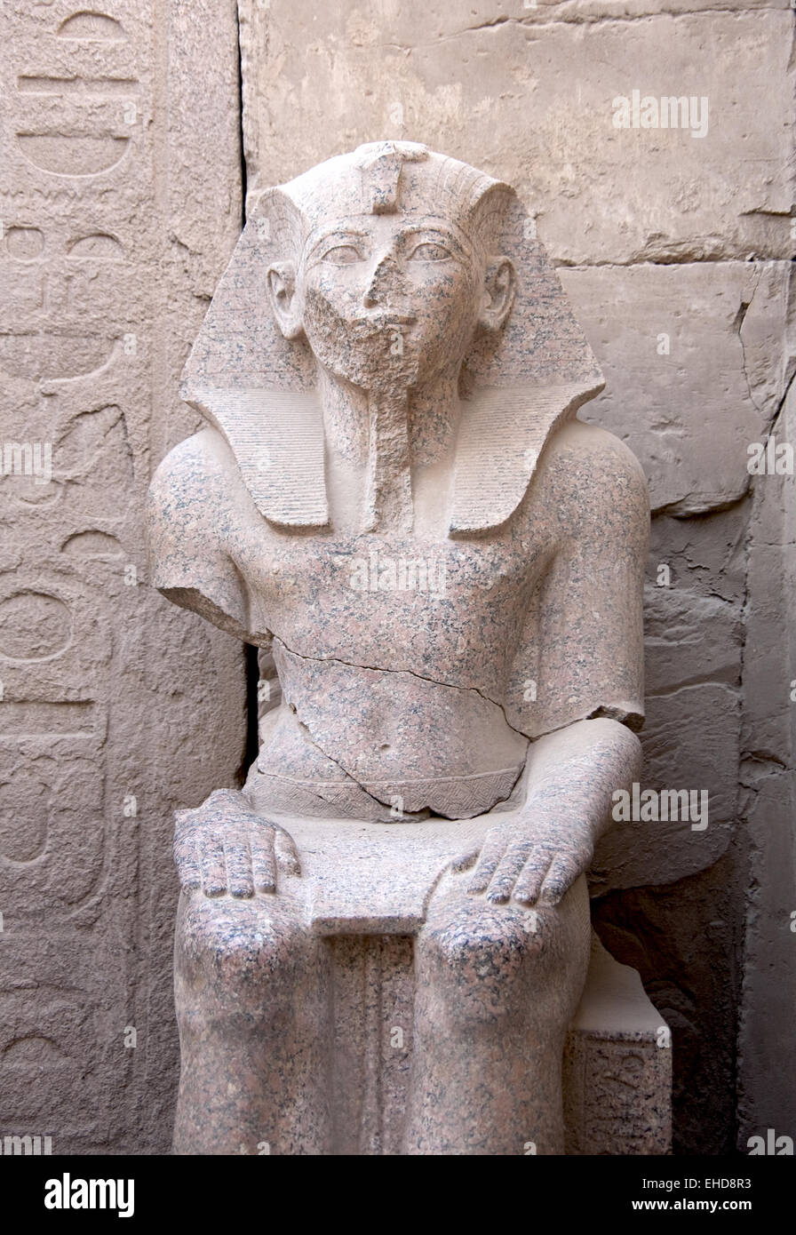 Statue in the Temple of Karnak Stock Photo - Alamy