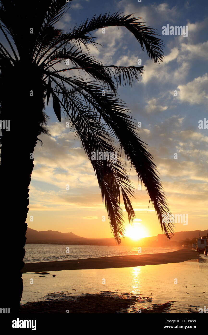 Sunset above beach cannes la hi-res stock photography and images - Alamy