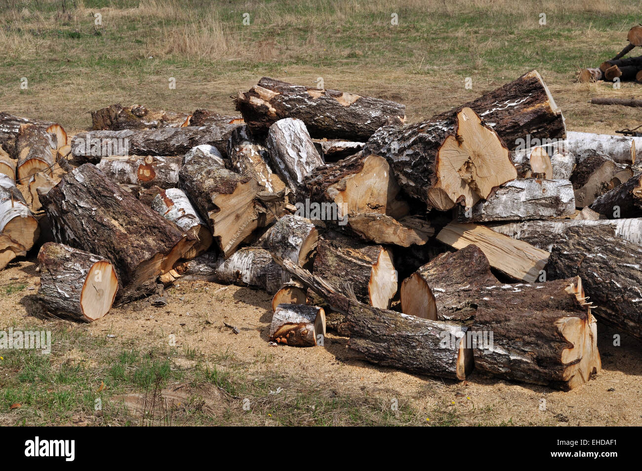 Wood chocks hi-res stock photography and images - Alamy