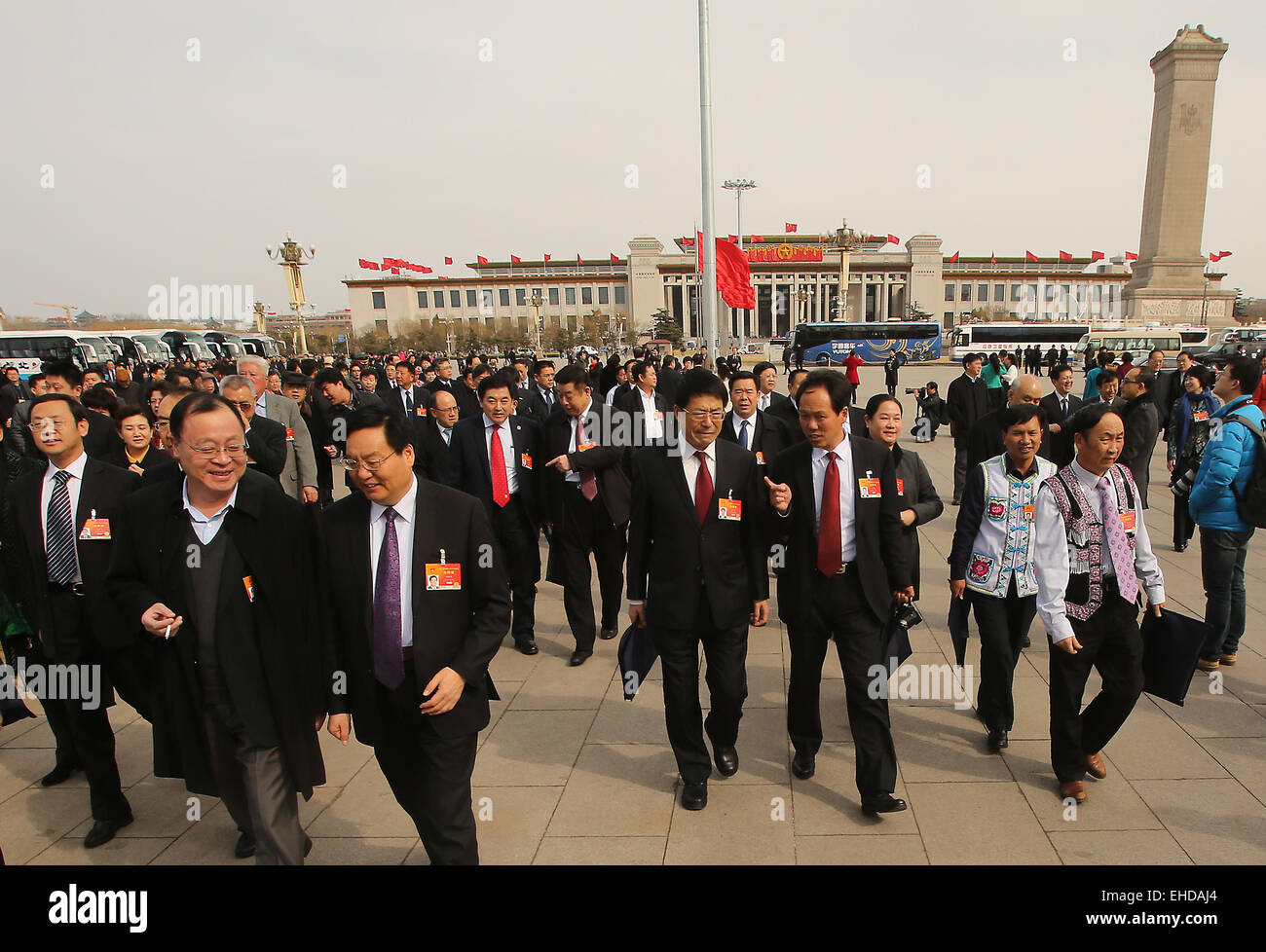 Beijing, CHINA, China. 6th Feb, 2015. Chinese delegates arrive for the ...