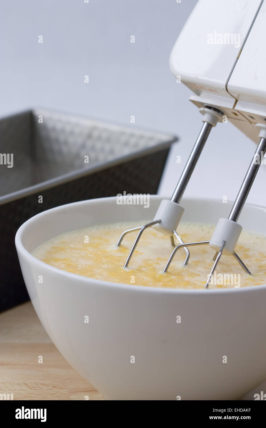 Teig anrühren - Dough mixing Stock Photo - Alamy
