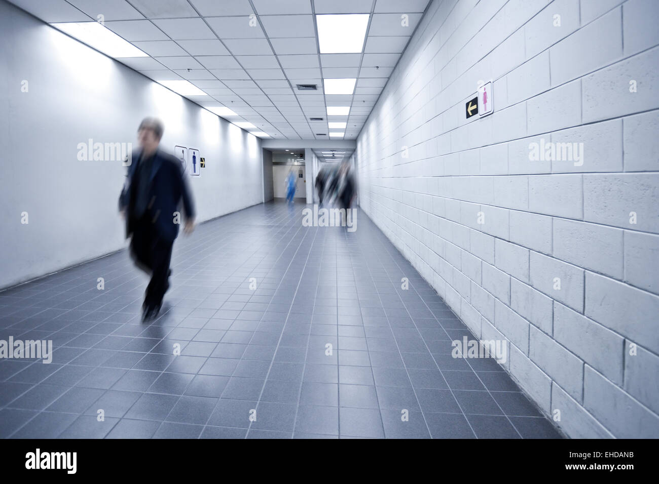 Office wall corridor hi-res stock photography and images - Alamy